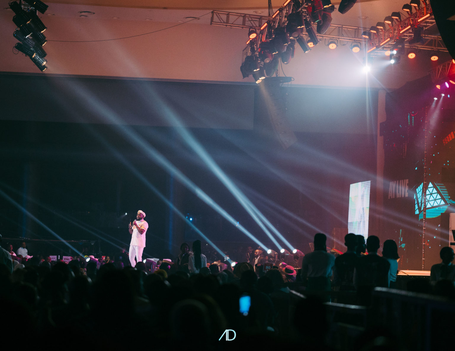 All the Photos! Liquorose, Davido, Whitemoney, P-Square & More at the ...