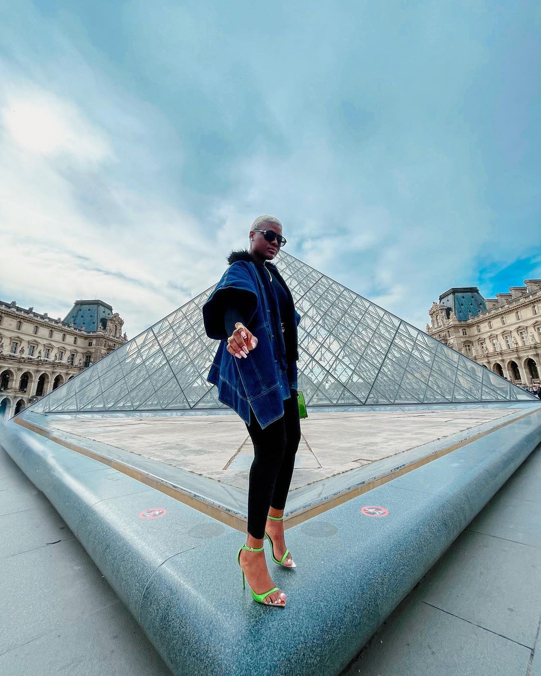 Street Style: Alex Unusual is Taking Paris by Storm, One Look at a Time ...