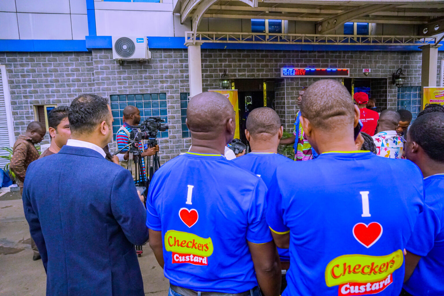 Checkers Soars Higher as they Welcome their New Ambassador 'Mike ...