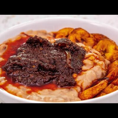 Kikifoodies’ Delicious Ewa Agoyin Recipe Is So Easy | Watch | BellaNaija