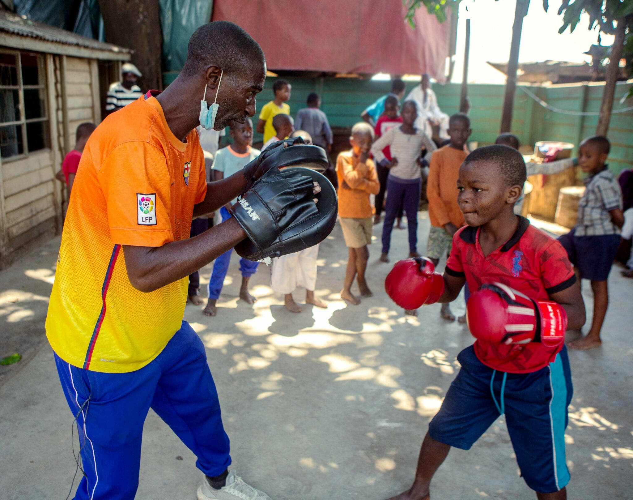Zvenyika Arifonso is the former Pro Boxer Inspiring a New Generation of ...