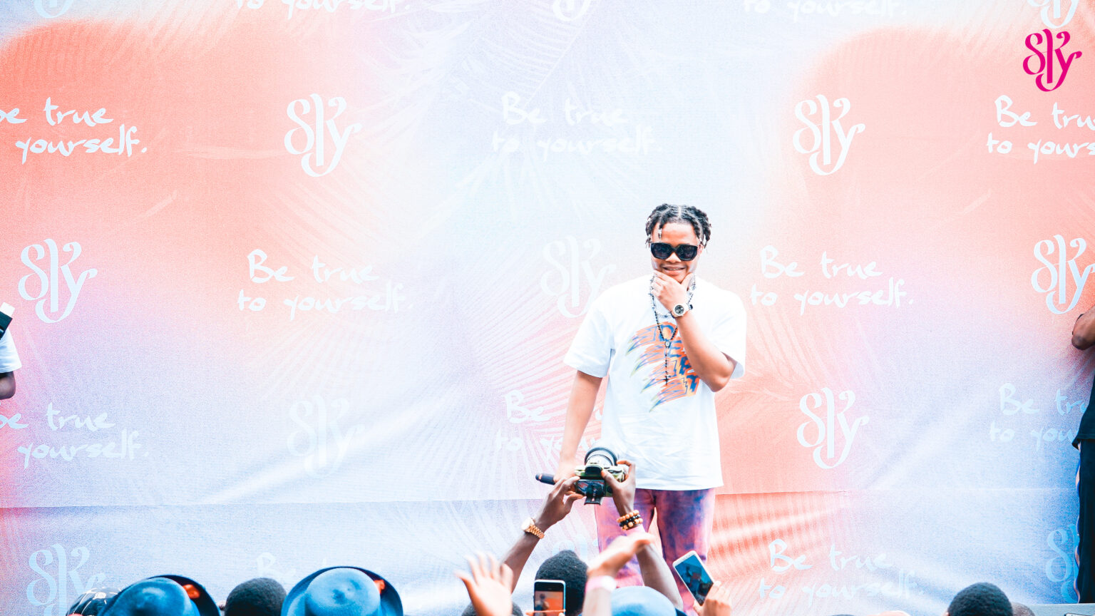 Alex Unusual urges Teen Girls to be 'True to Themselves' by taking the ...