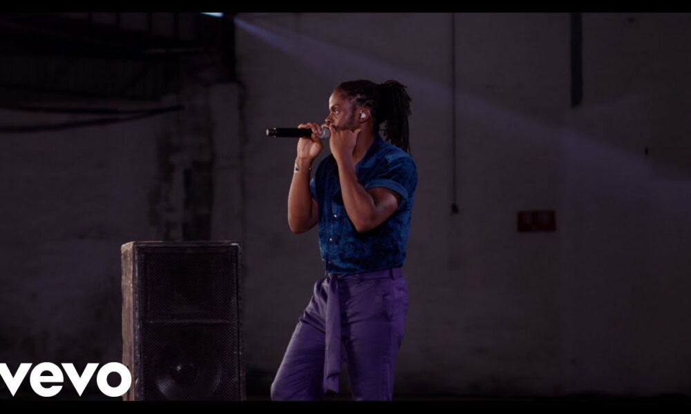 Tomi Thomas Delivers a Captivating Performance of "Waiting" | Watch ...