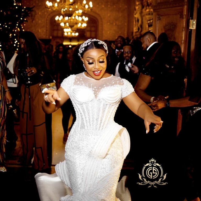 Heart of Gold! Wife of Kebbi State Governor, Zainab Atiku Bagudu Adopts ...