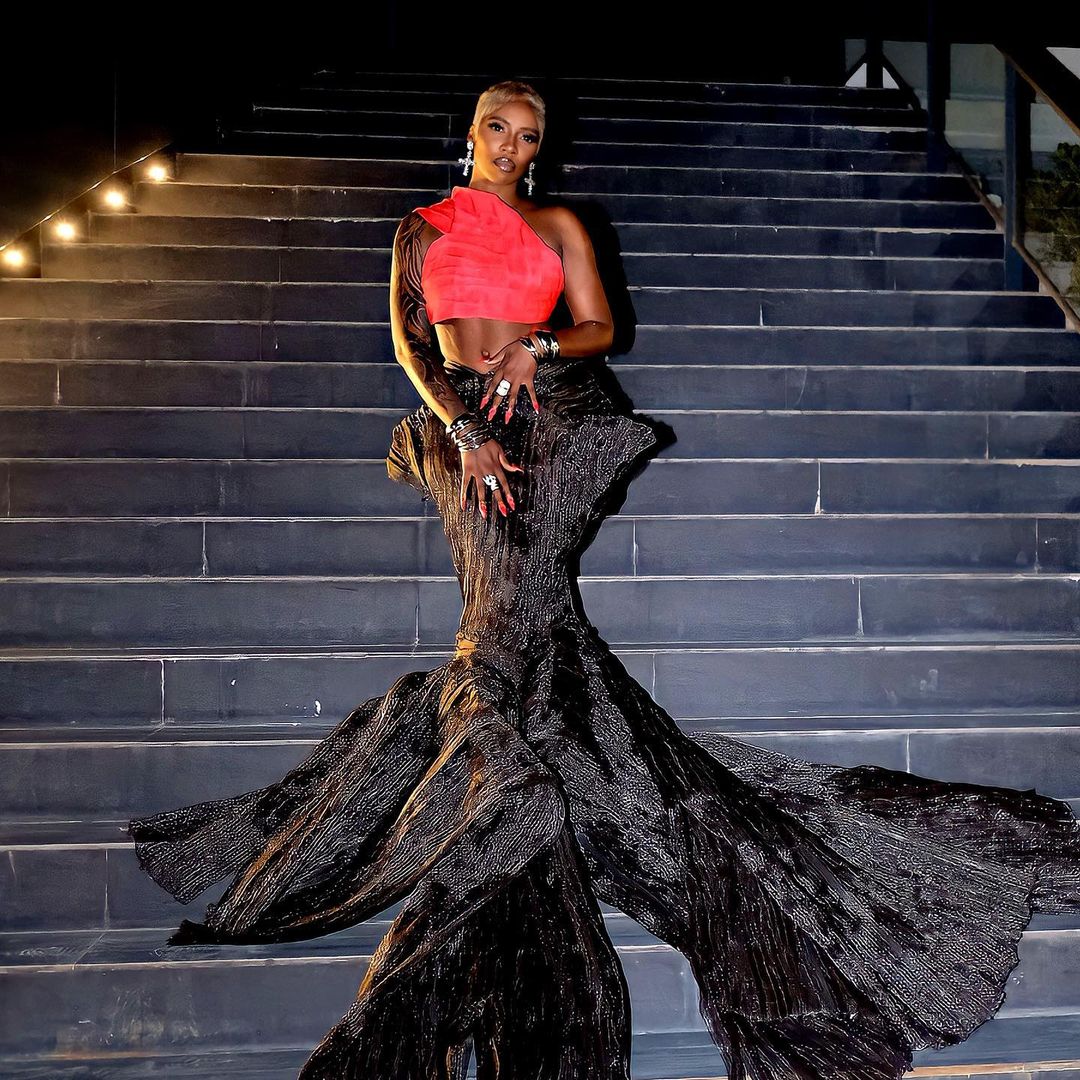 Tiwa Savage Made an Exquisite Fashion Statement at #AFRIMA8 | BellaNaija