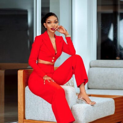 Hamdiya Hamid's Instagram is your Guide to a Conservative Yet Chic Week ...