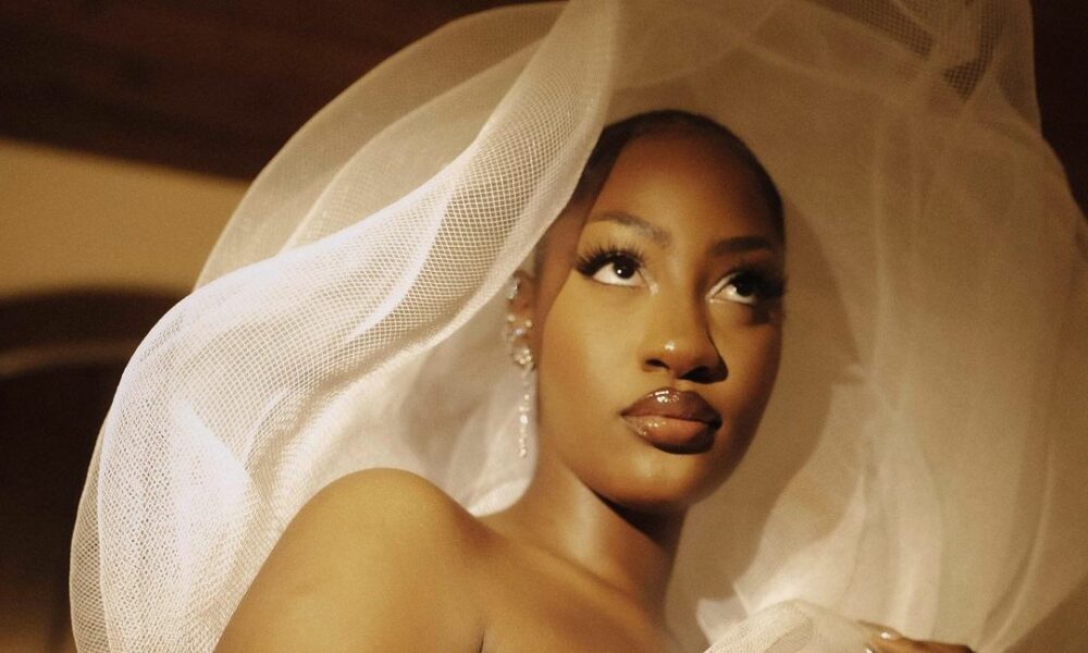 BN Style Spotlight: Let’s Be Honest, Tems Won Red Carpet Fashion At The ...