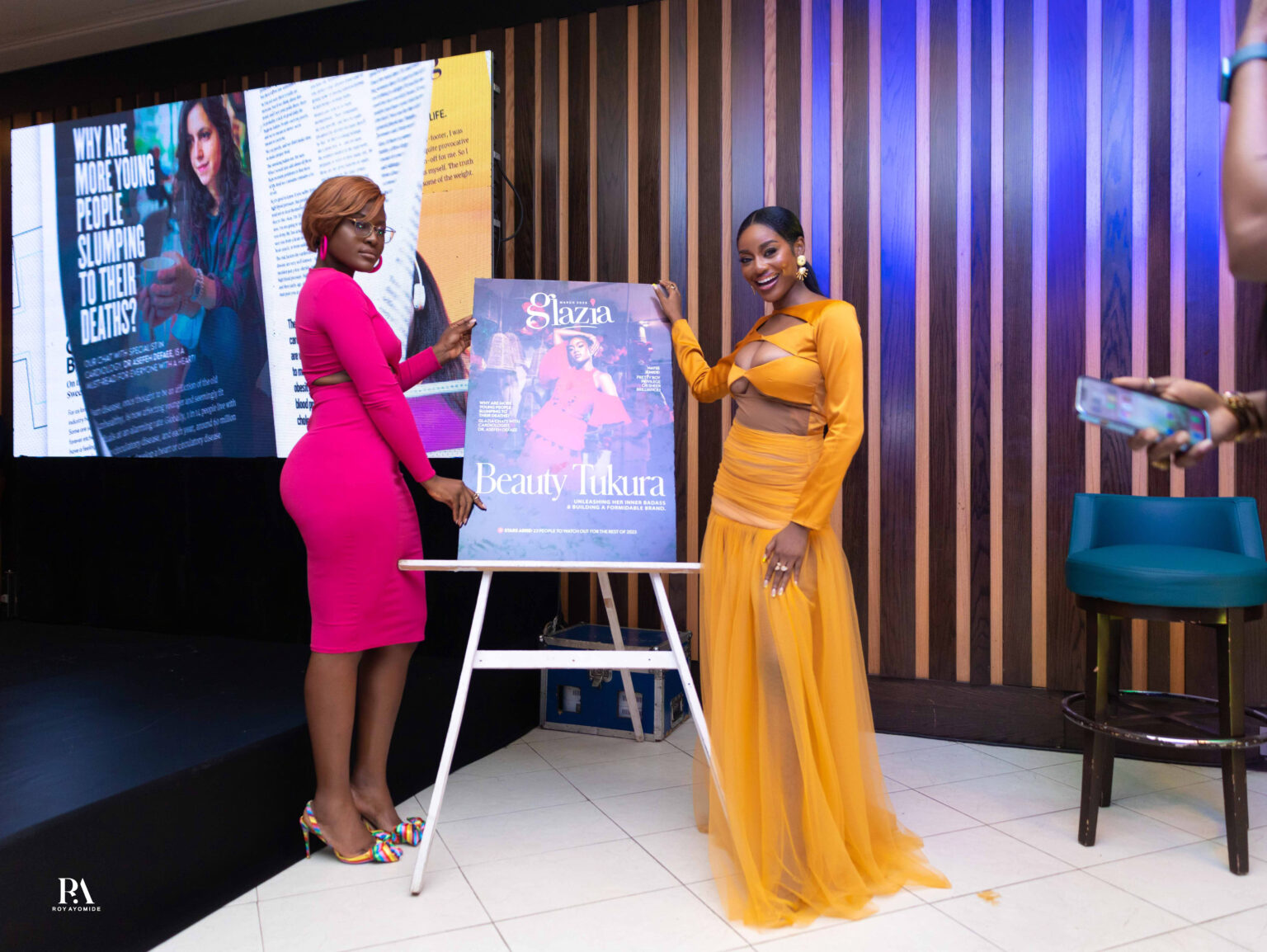 Glazia Magazine Celebrates New Cover With Exquisite Cocktail Party In ...