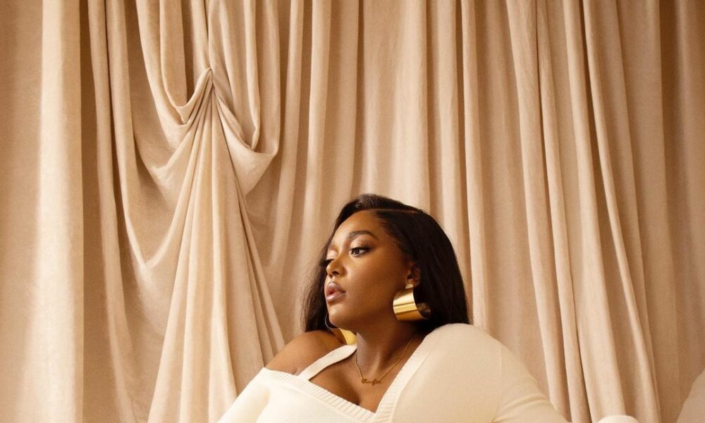 A Guide To An Effortlessly Chic Maternity Style, Thanks Anifa Mvuemba ...