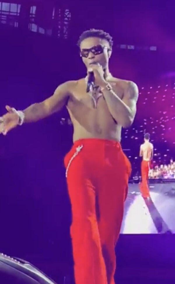 Wizkid Delivers Iconic Performance At His Sold-Out Tottenham Hotspur Stadium Concert | See ...