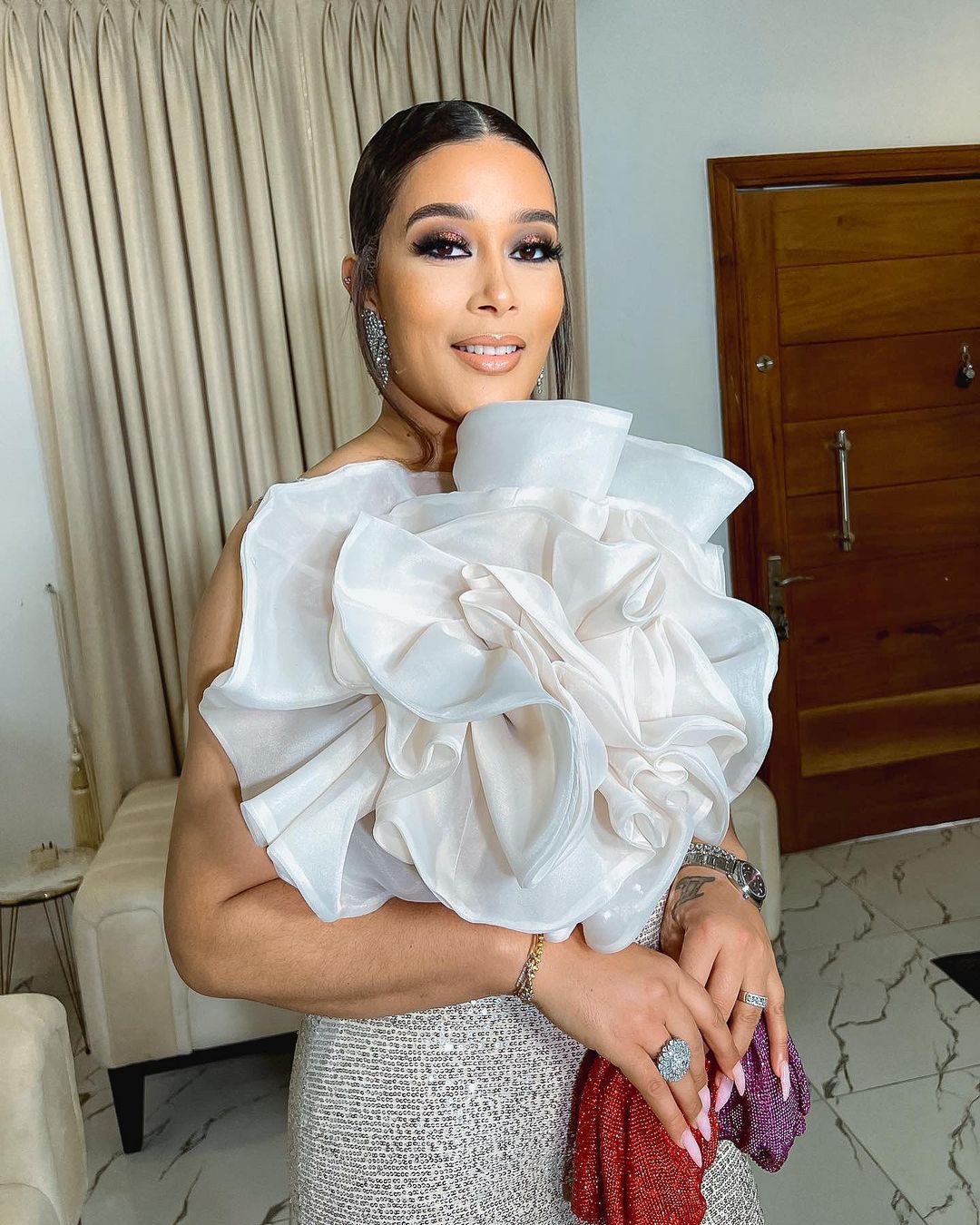 A Week's Worth Of Simple & Chic Outfit Inspirations From Adunni Ade ...