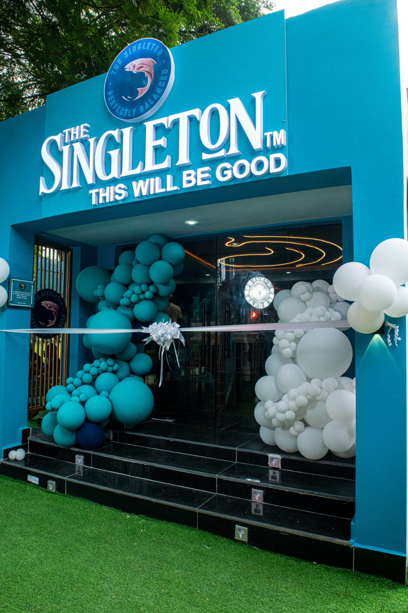 The Singleton Meets Golf: An Unforgettable Blend of Elegance and Sport ...