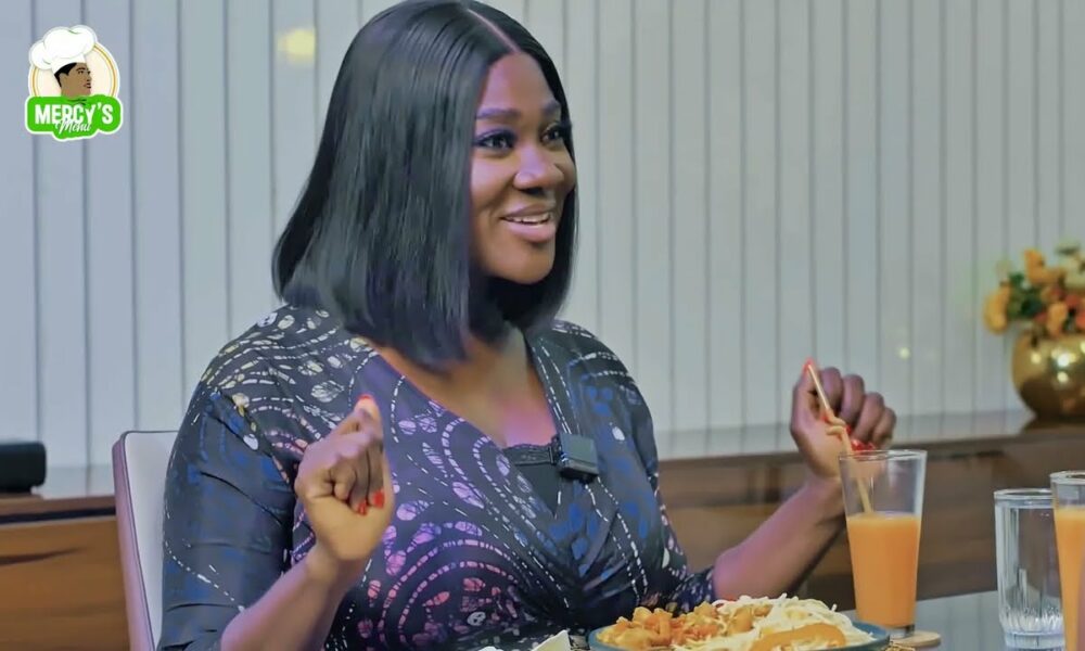 Watch Zeelicious & Mercy Johnson Okojie Make Spaghetti & Curry Sauce in ...