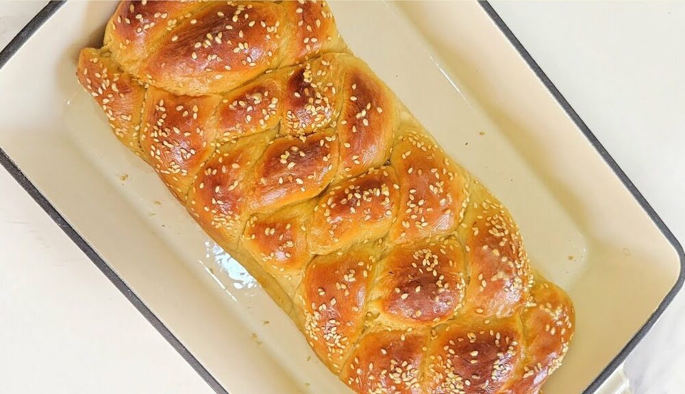 Bake This Delicious Braided Challah Bread Using Raphiat's Lifestyle ...