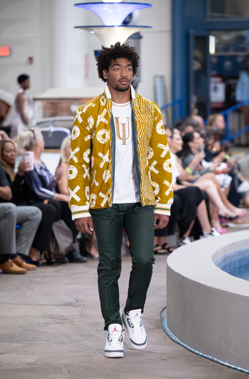 Ugochi Iwuaba Unveils Debut Ready-to-Wear Collection at Runway 40 ...