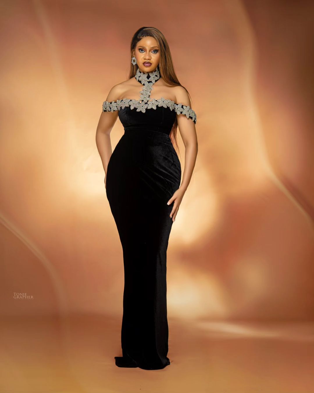Shatoria's Victoria Onyenwere is a Dressy Gown Bella and We Have 9 ...