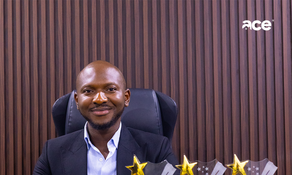 Ayobami Akindipe Grabs the Spotlight with Triple Award at ThinkMintNG ...