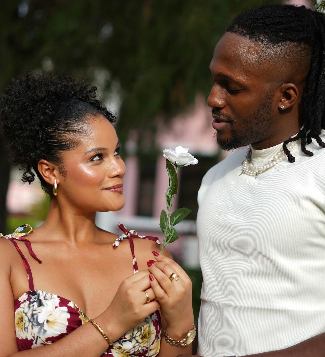 Watch the Trailer for Laju Iren’s "Danfo and the Rose" Starring Sunshine Rosman & Michael Dappa ...