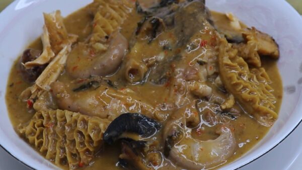 Make Ofe Nsala (White Soup) Like a Pro with Joyful Cook | BellaNaija