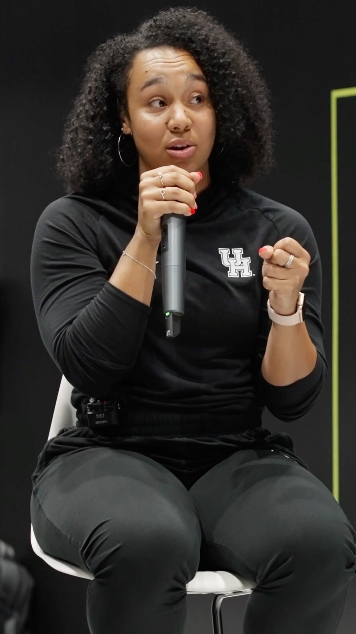 Autumn Lockwood Makes NFL History as First Black Woman Coach to Win a ...