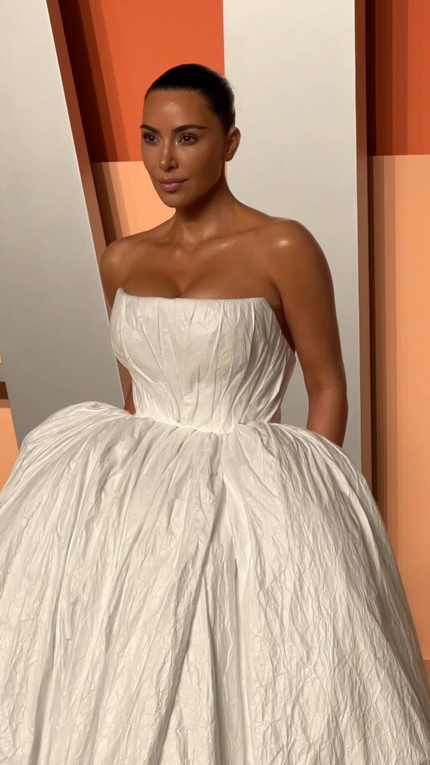 No Diamonds, No Drama—Kim Kardashian Kept It Simple at the Vanity Fair Oscars Party | BellaNaija