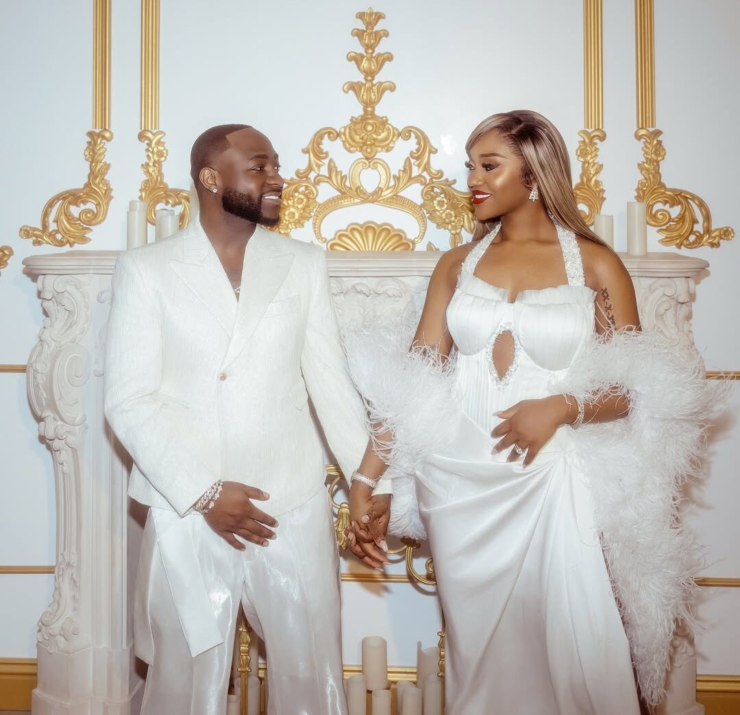 Davido & Chioma White Monochrome Pre-Wedding Slay Will Make You Want to ...