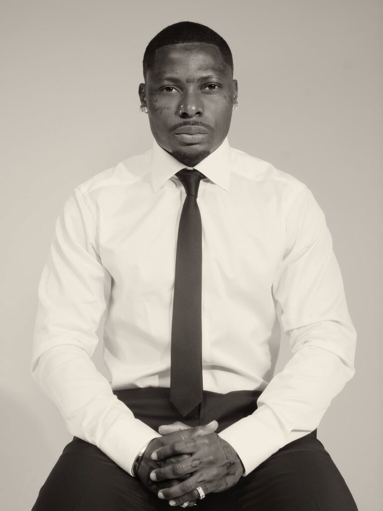 Asake’s New Look Has Fans Screaming “See Fine Boy!” | BellaNaija