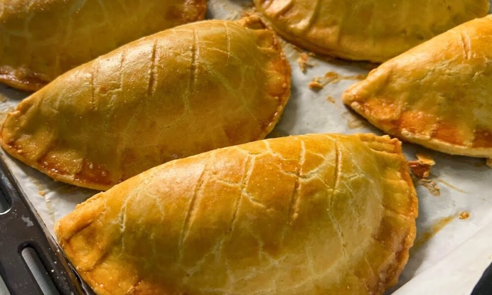 Flaky Crusts, Juicy Filling: The Meat Pie Tutorial You'll Save Forever ...